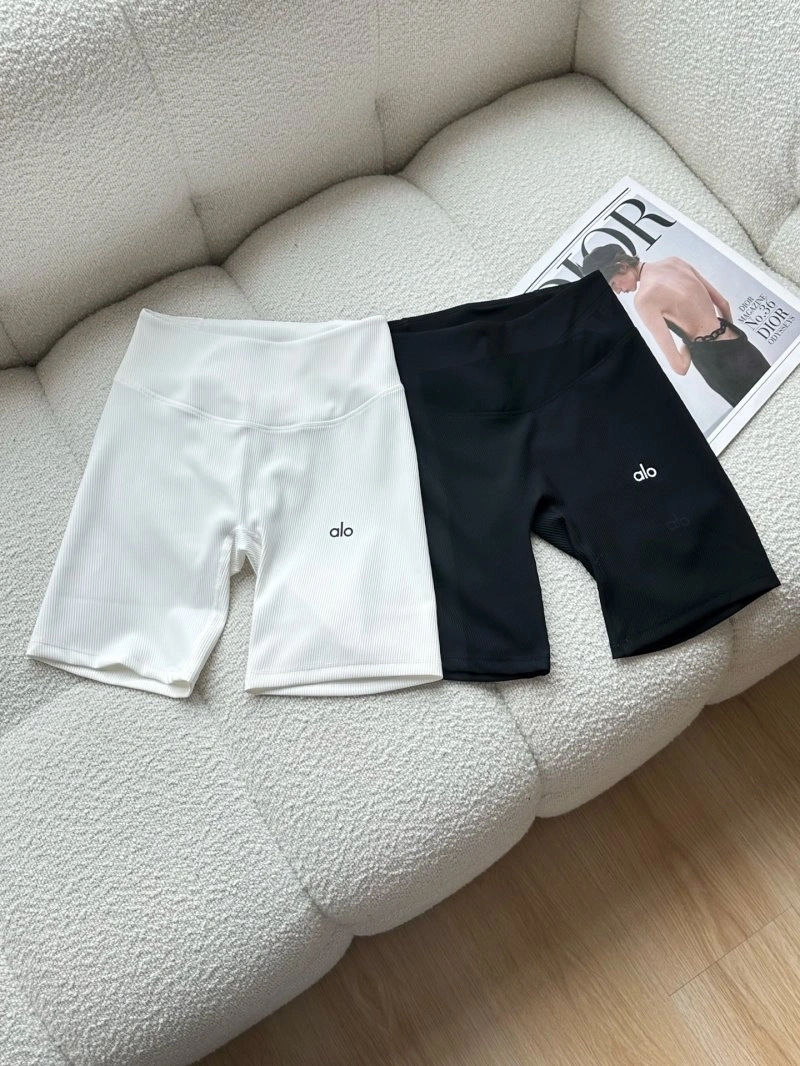 Top match Alo Short Pants