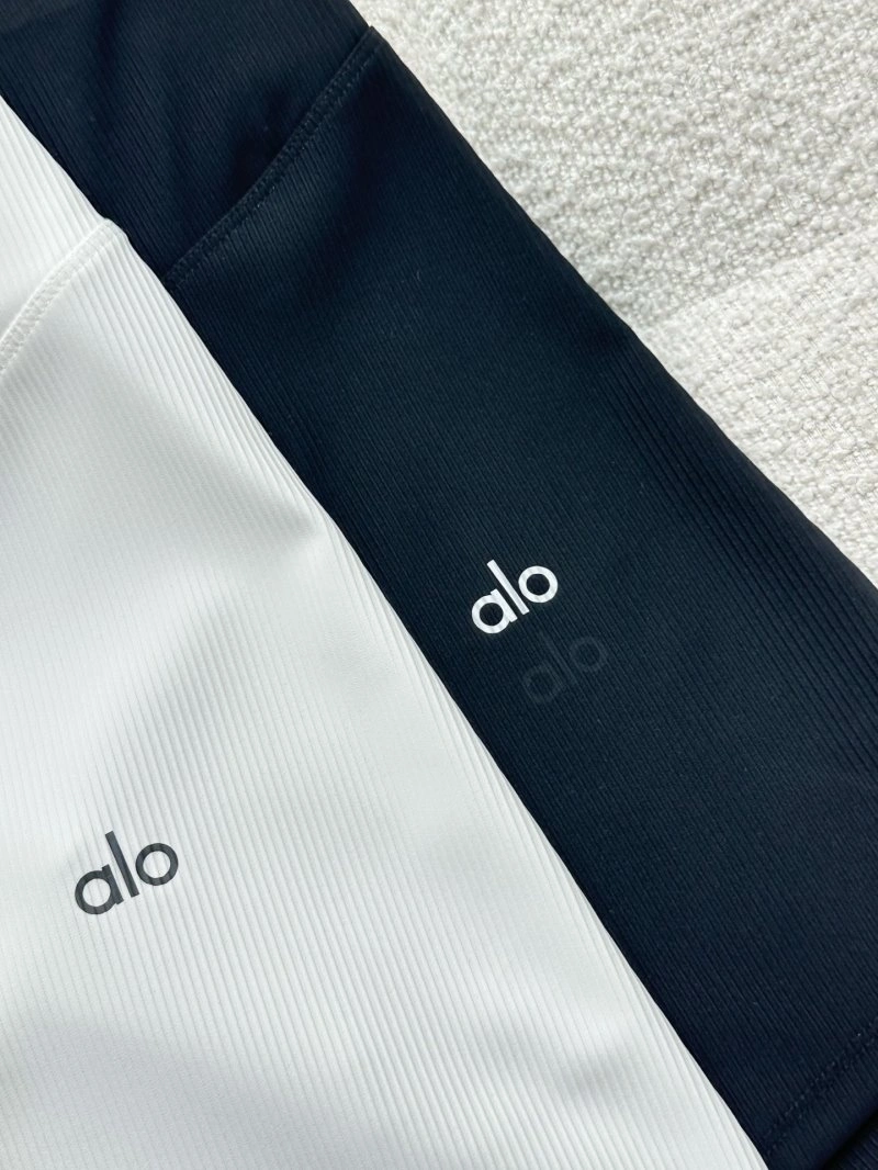 Top match Alo Short Pants