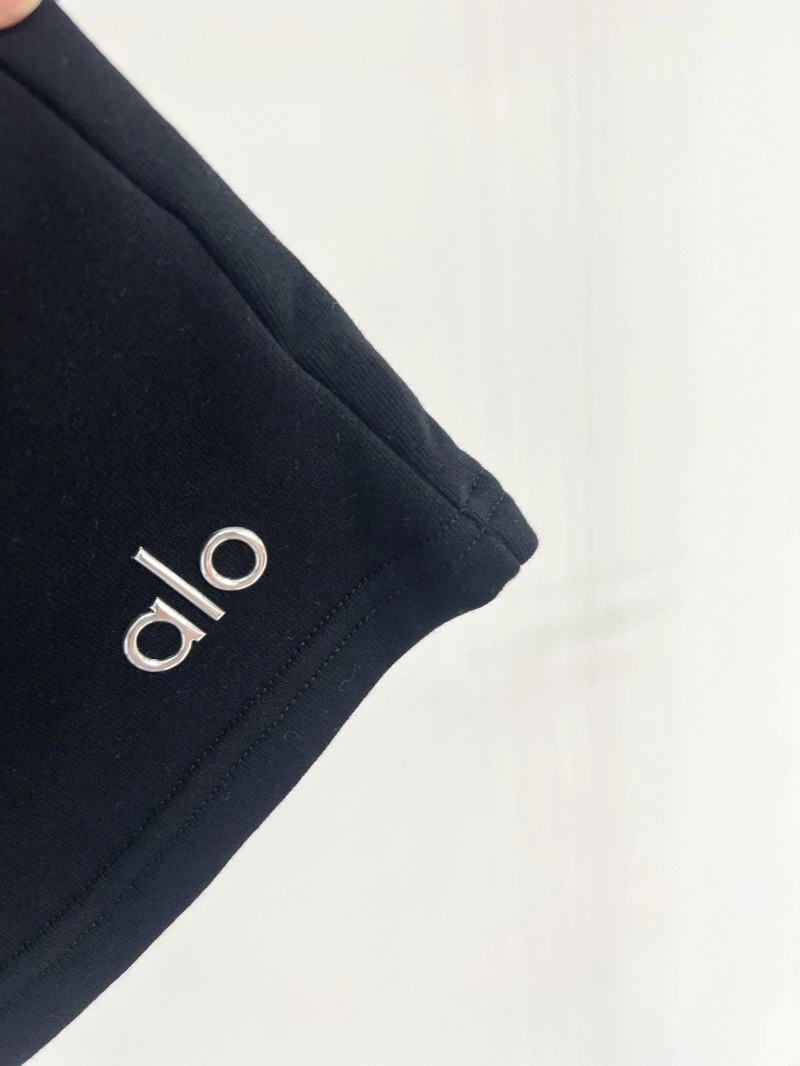 Top match Alo Short Pants