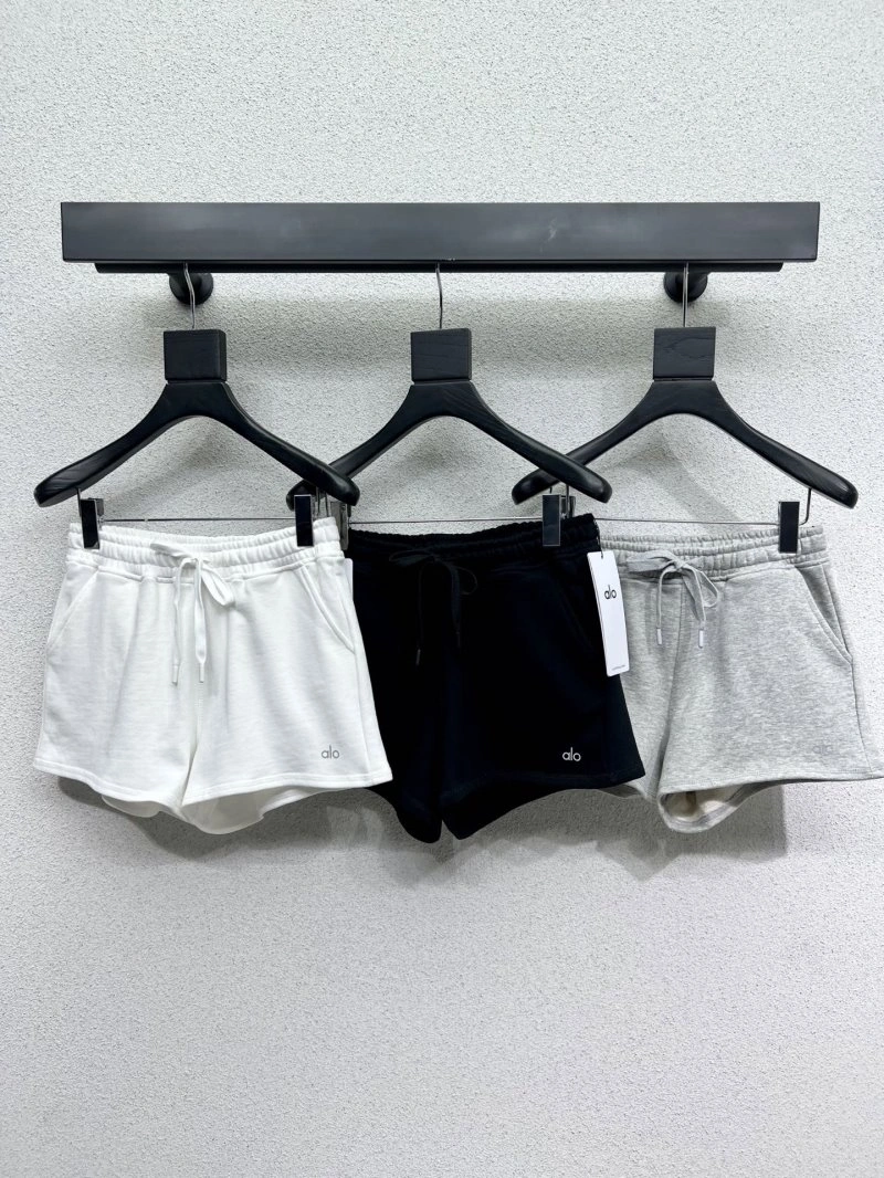 Alo Short Pants