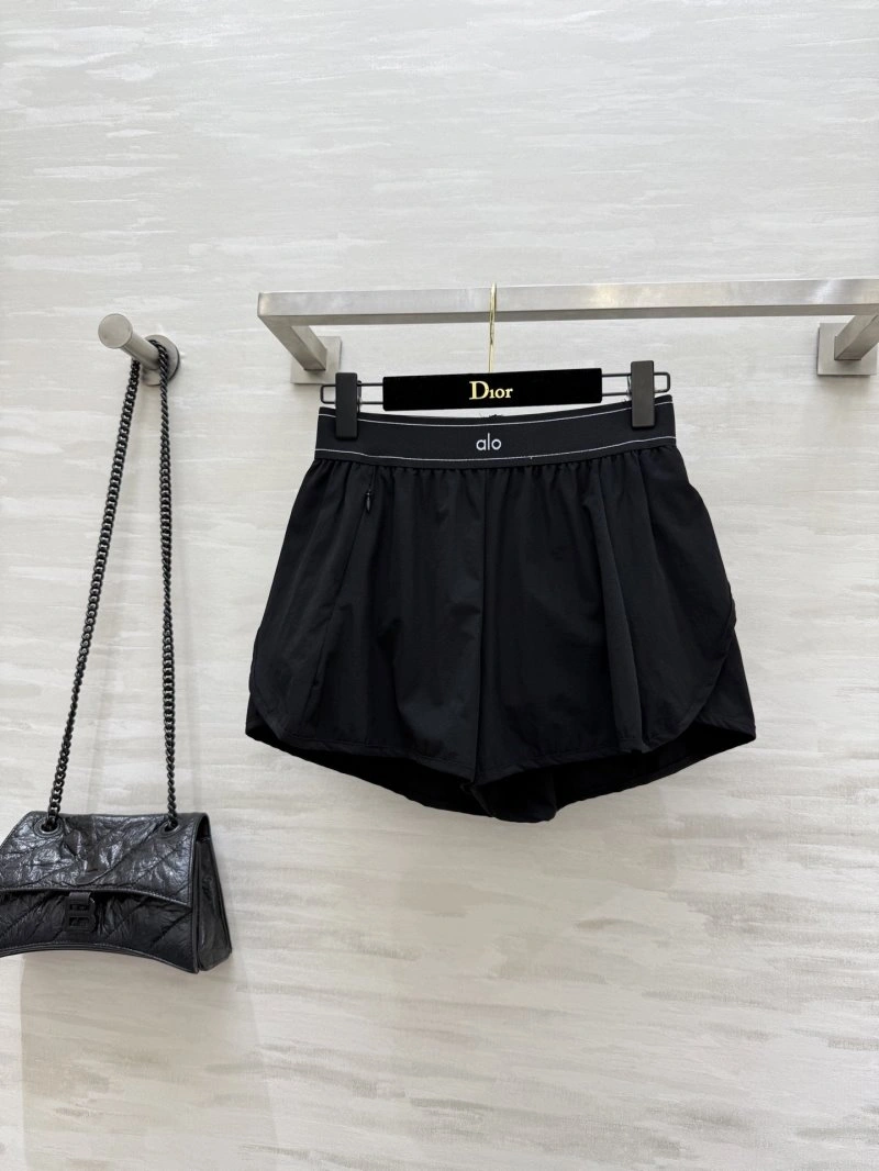 Alo Short Pants