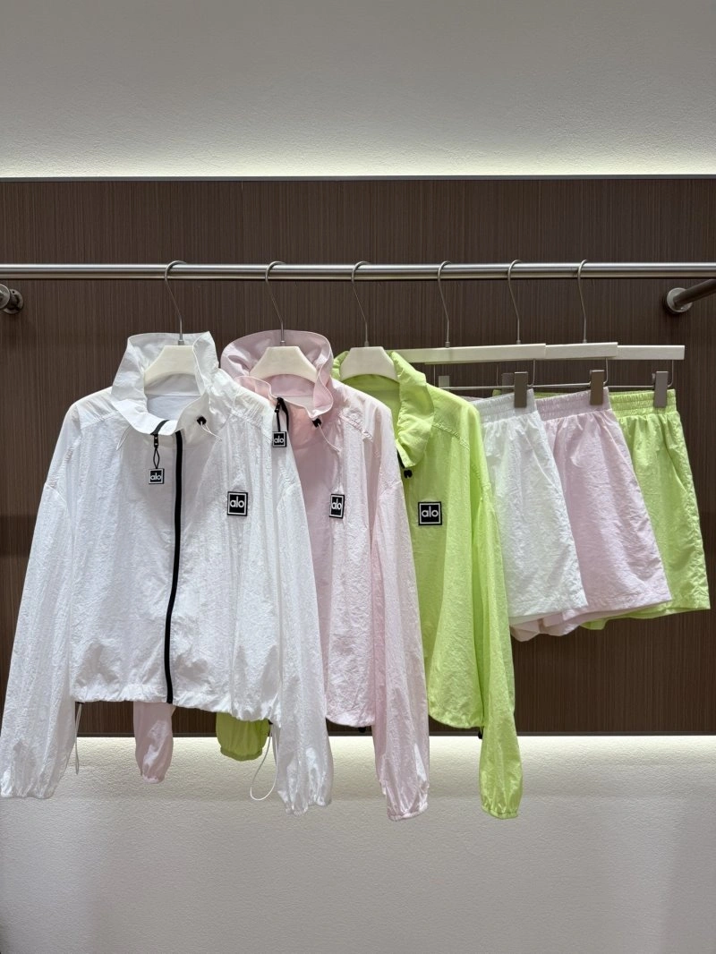 Exact replica Alo Short Suits