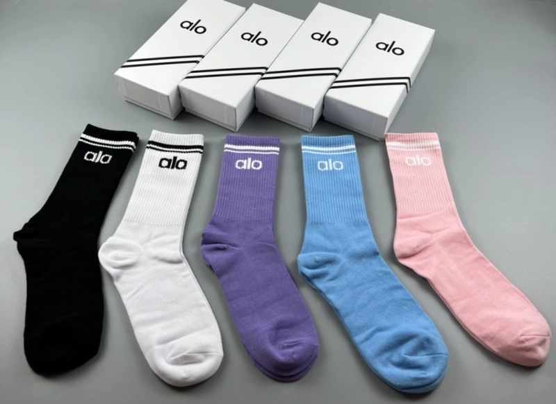 Inexpensive Alo Socks