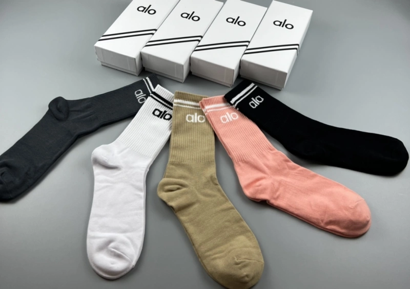 Inexpensive Alo Socks