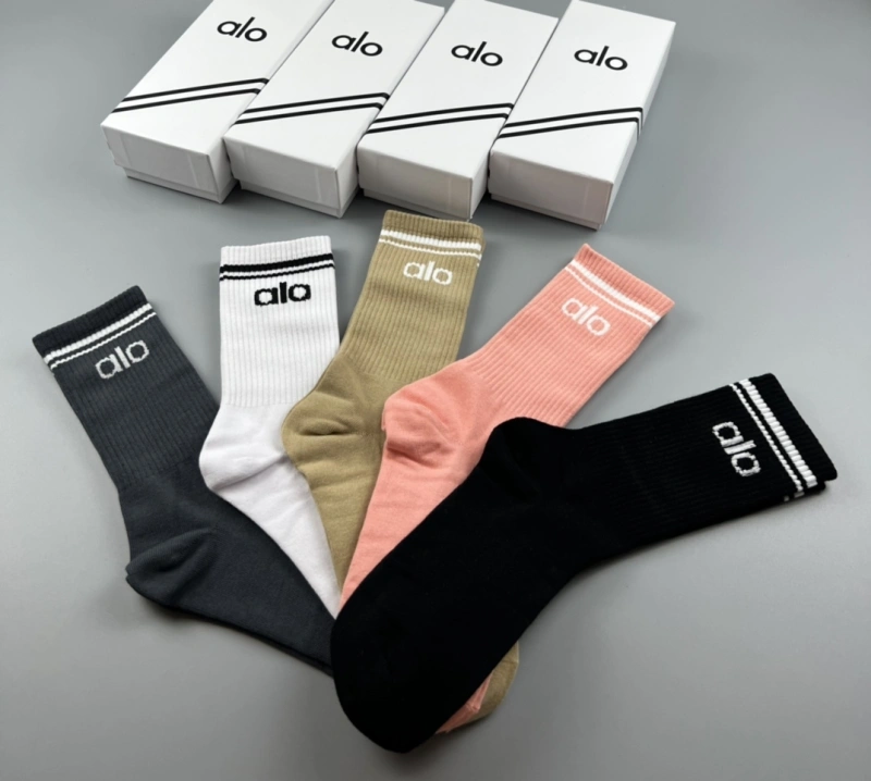 Inexpensive Alo Socks