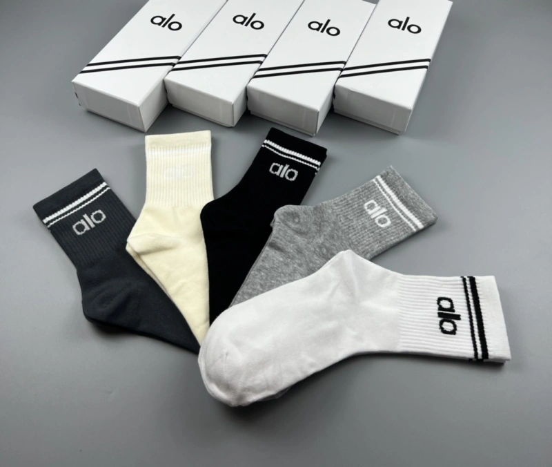 Affordable Alo Socks