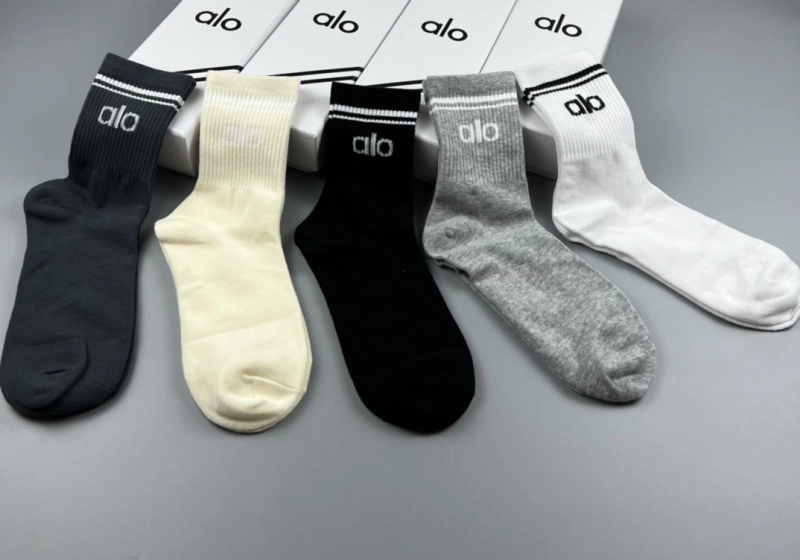Affordable Alo Socks