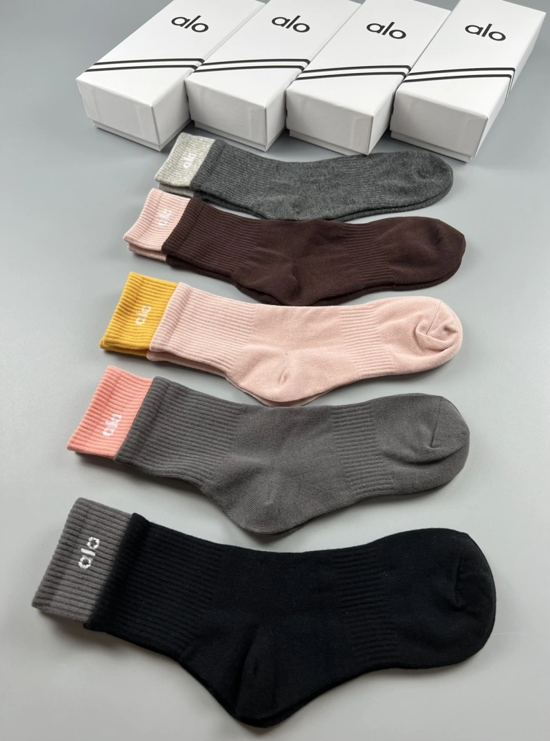 Reasonably priced Alo Socks