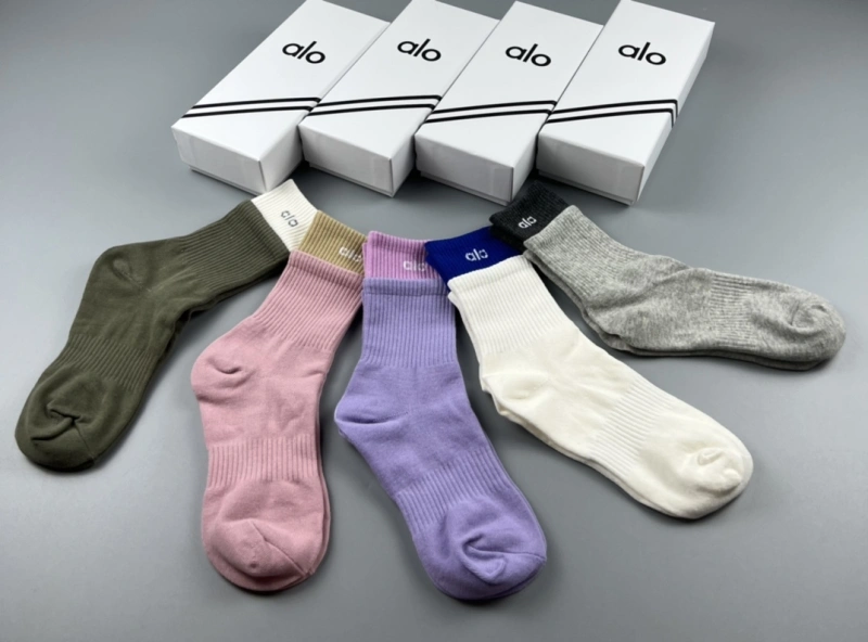 Reasonably priced Alo Socks