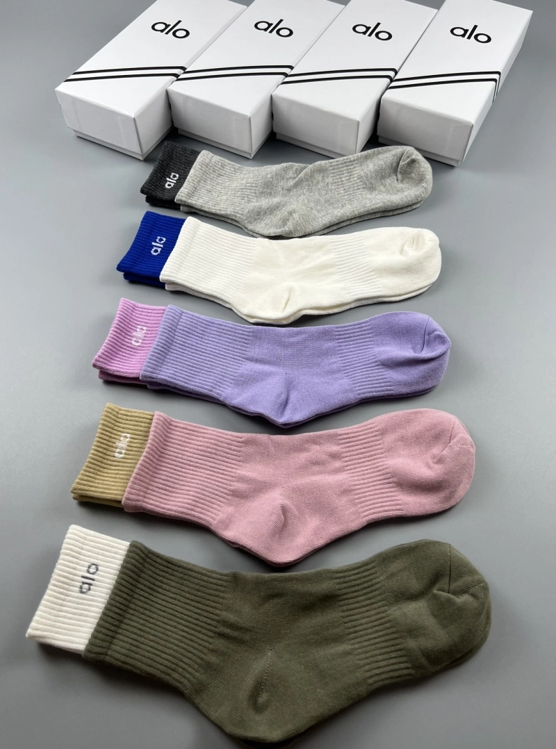 Reasonably priced Alo Socks