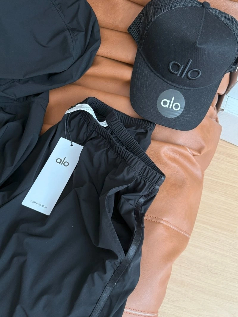 Bargain Alo Sunscreen Jacket