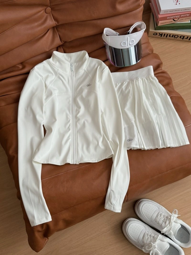 Alo Sunscreen Jacket