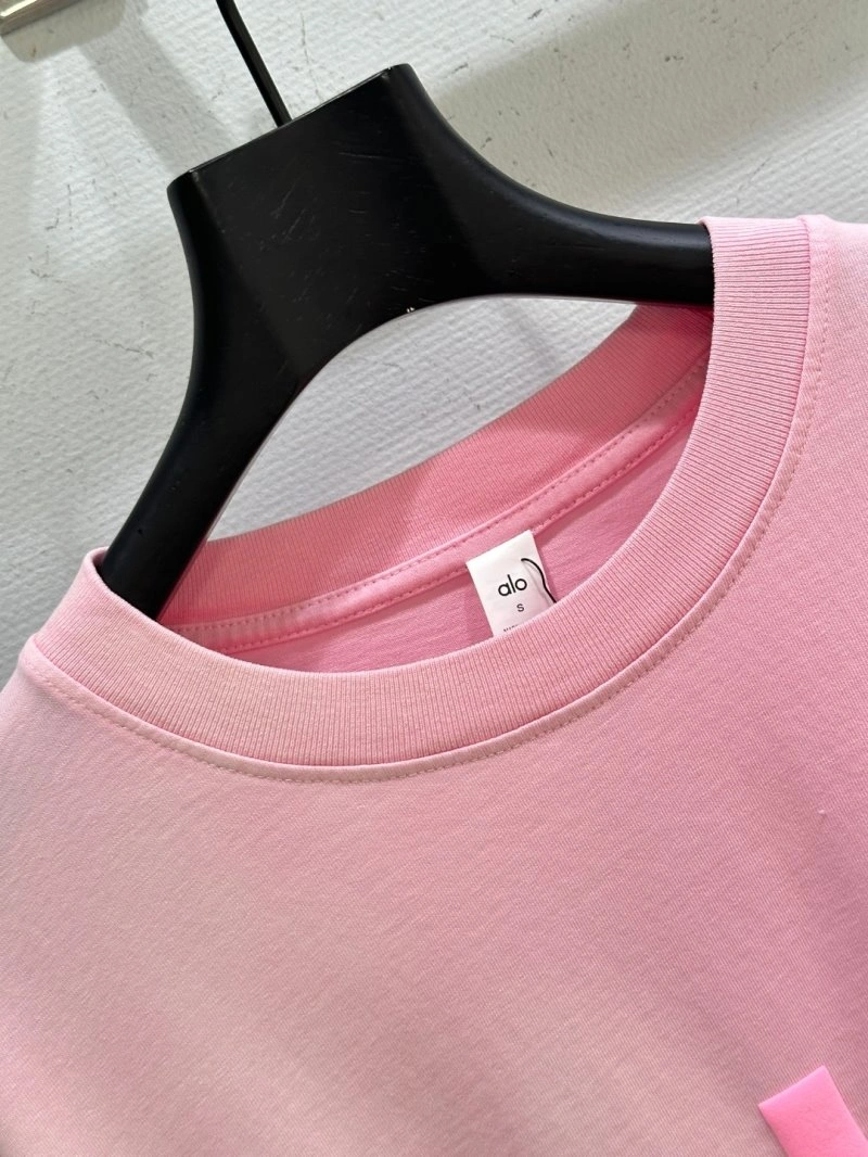 Bargain Alo T-Shirts