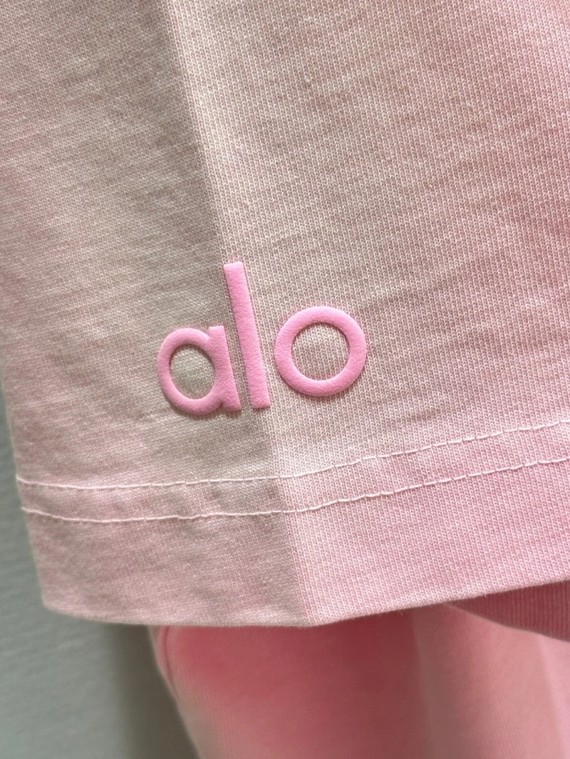 Bargain Alo T-Shirts