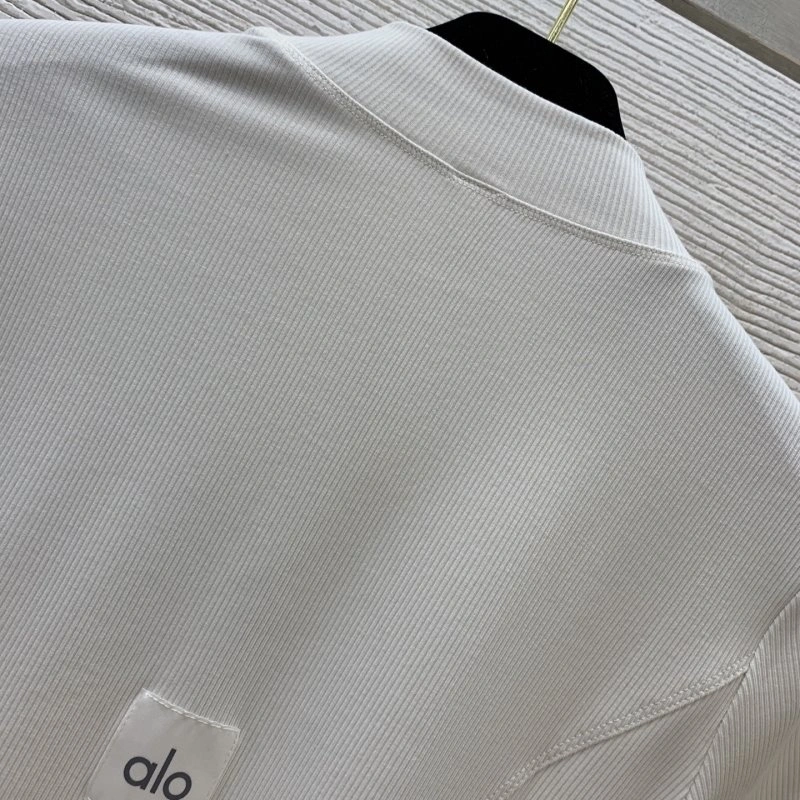 Economical Alo T-Shirts