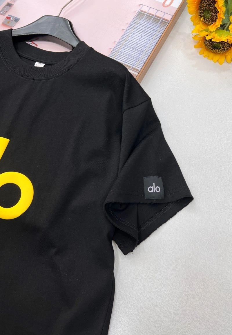 Brand-authenticated Alo T-Shirts
