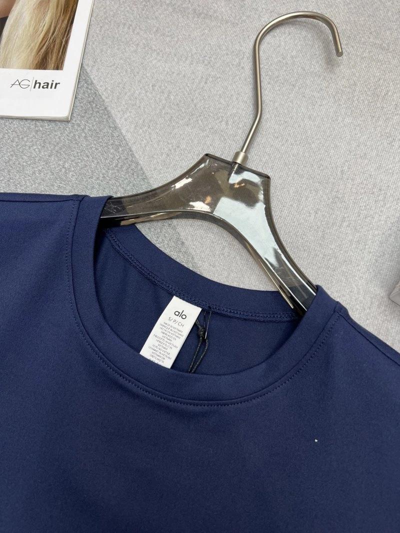 Bargain Alo T-Shirts