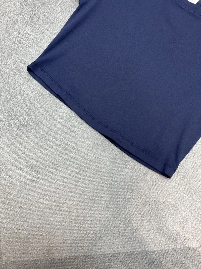 Bargain Alo T-Shirts