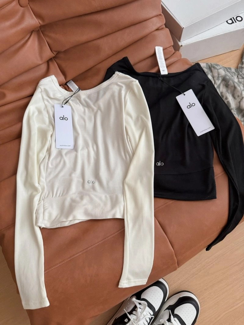 Reasonably priced Alo T-Shirts