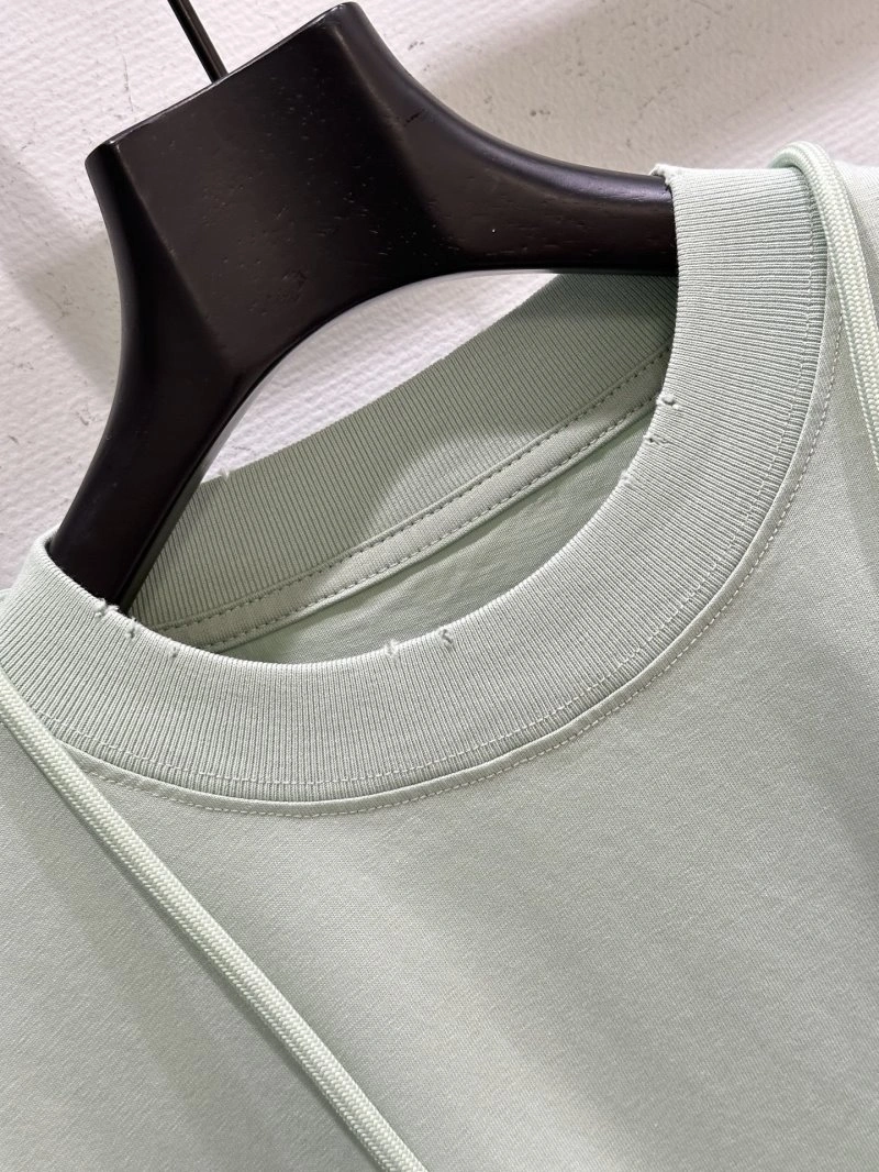 Indistinguishable Alo T-Shirts