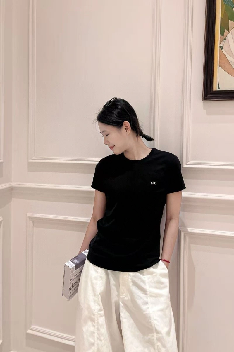 Alo T-Shirts