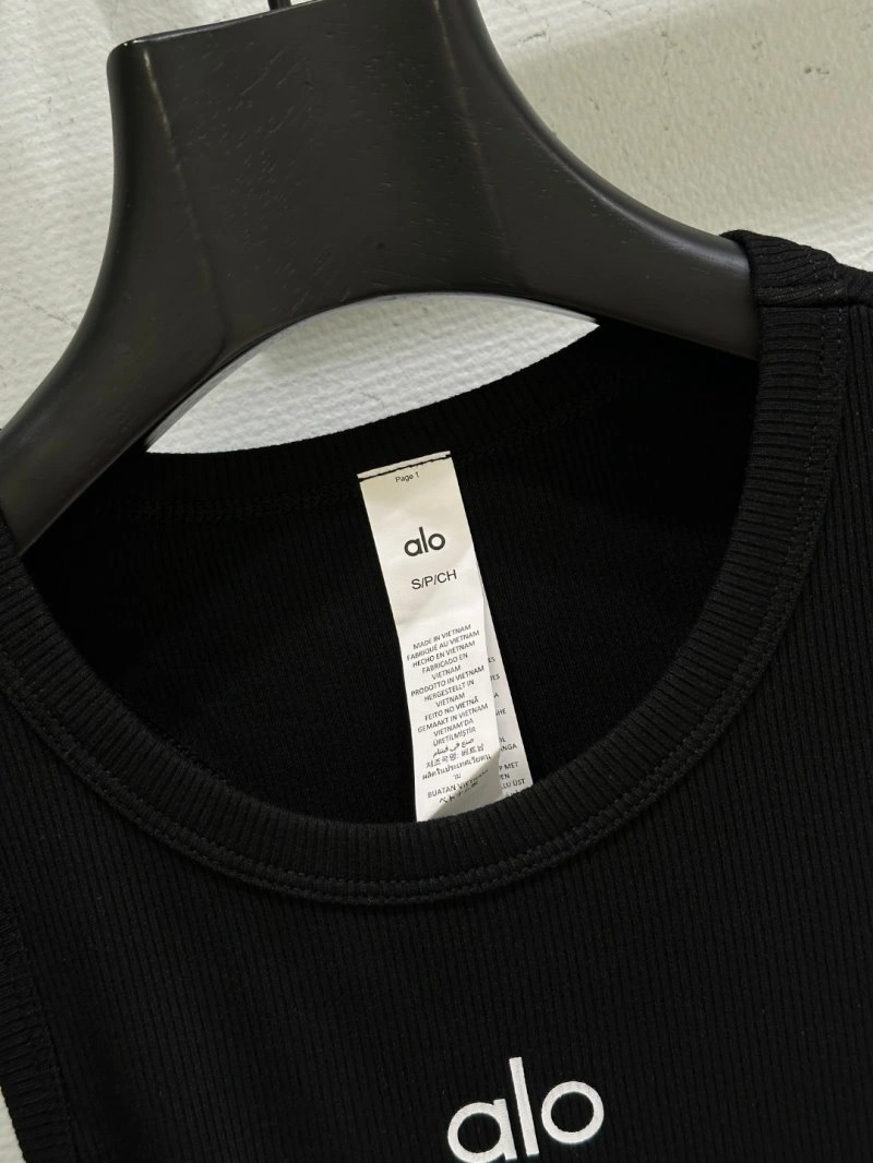 Exact replica Alo Vest