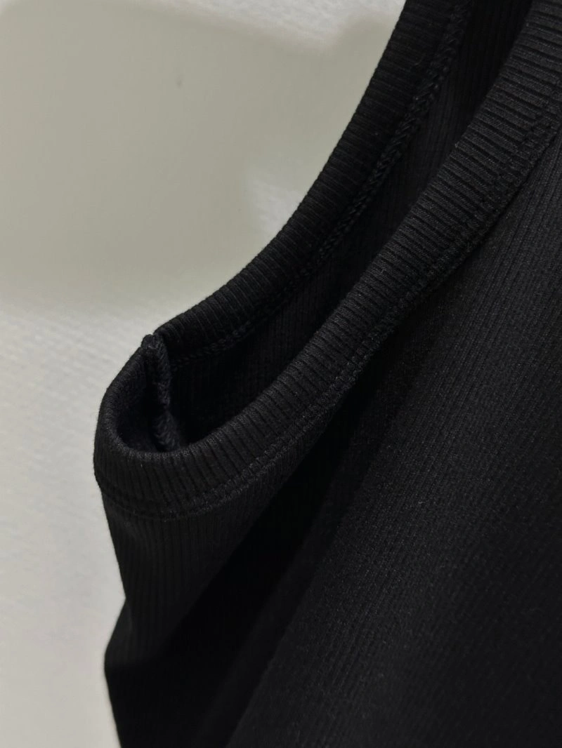 Exact replica Alo Vest