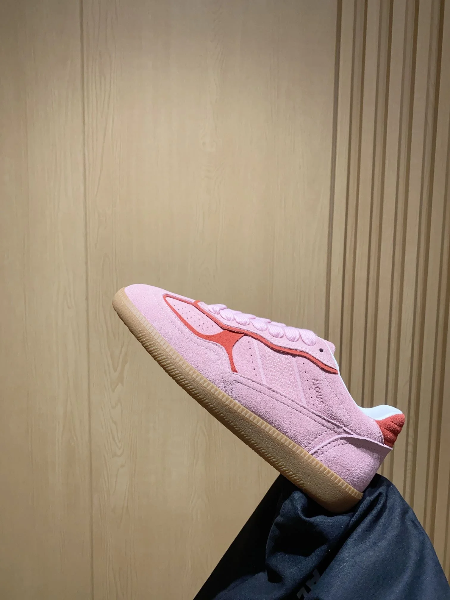 Top mirror Alohas Shoes