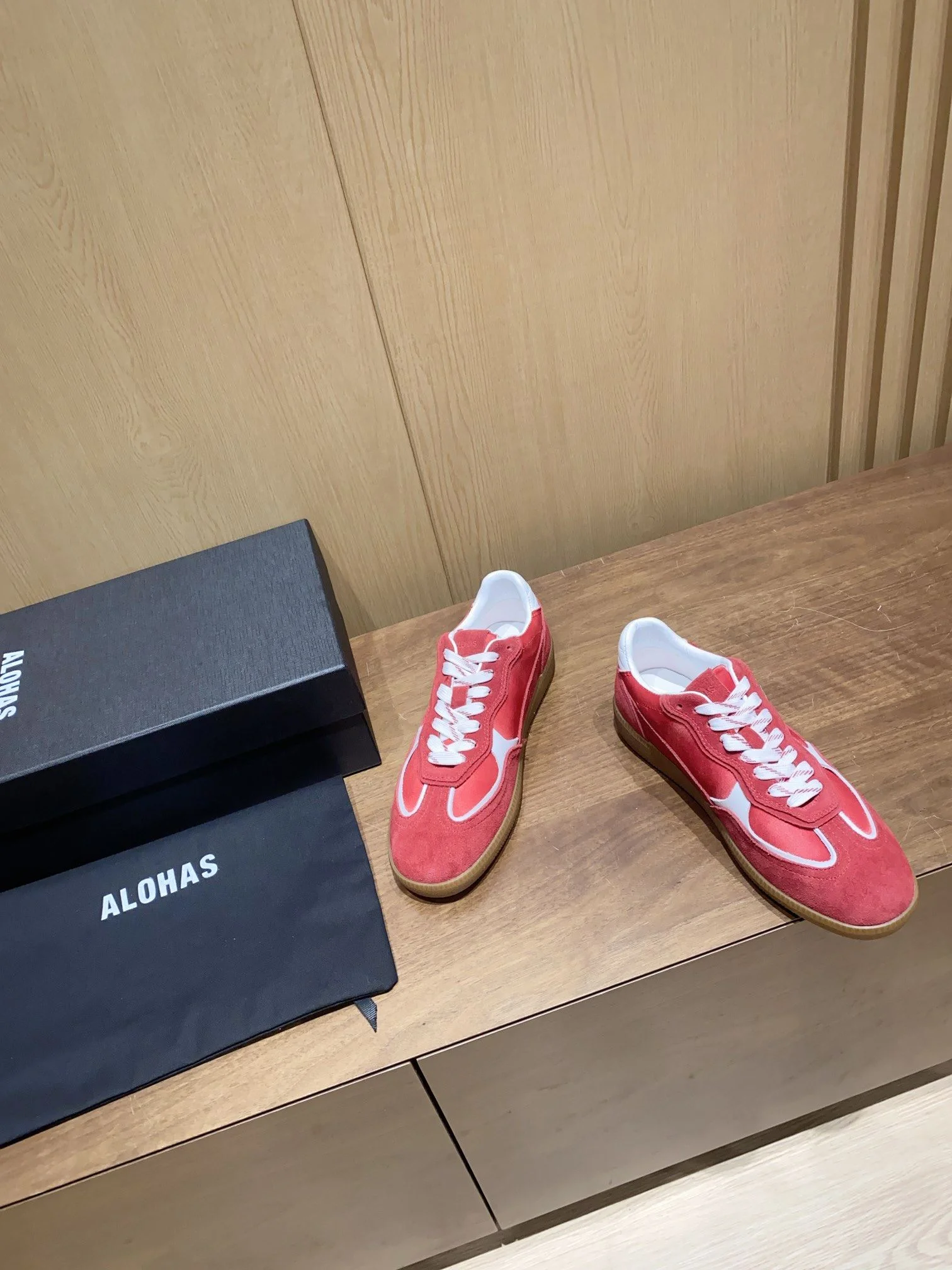 Factory-made Alohas Shoes