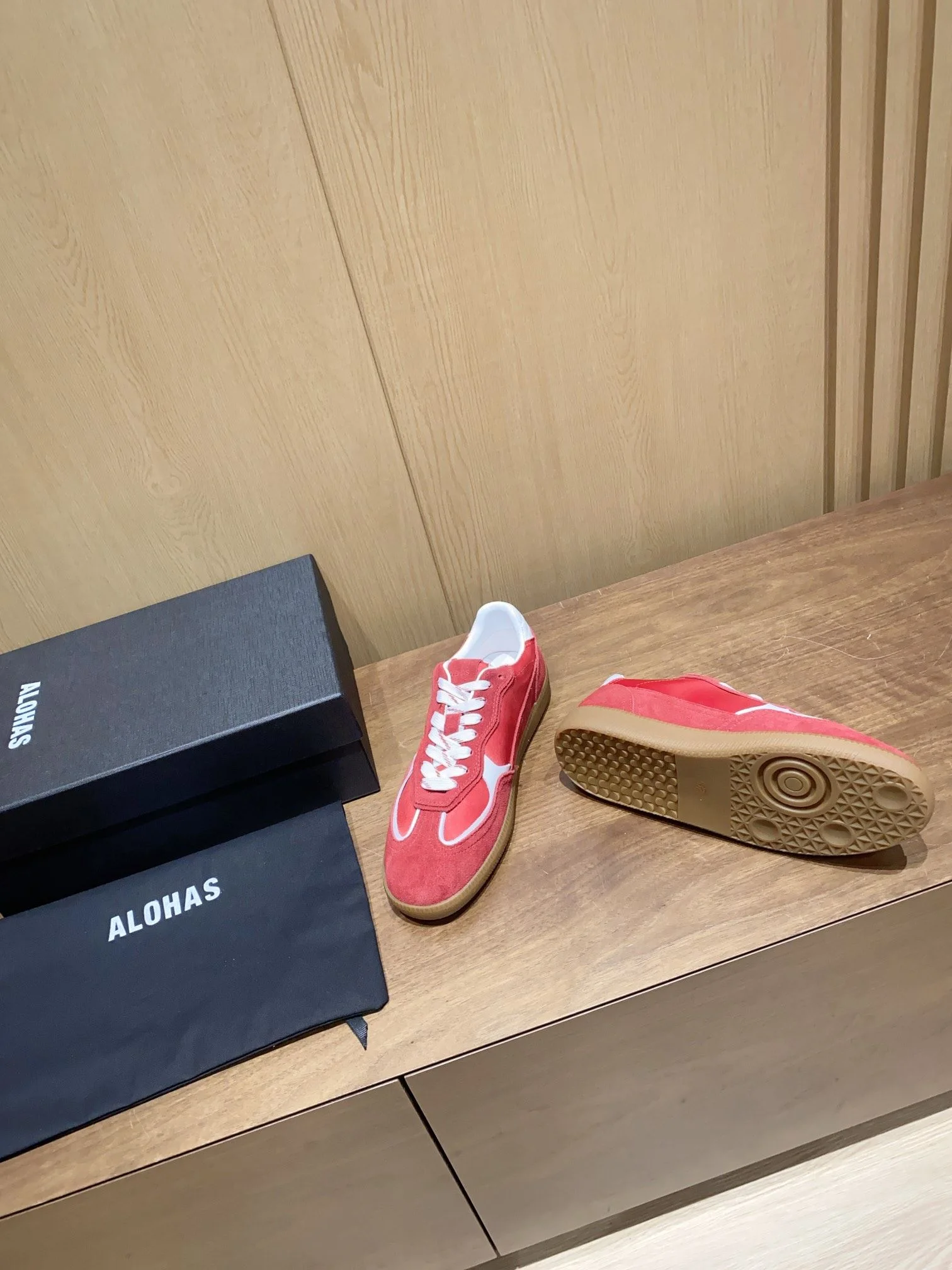 Factory-made Alohas Shoes