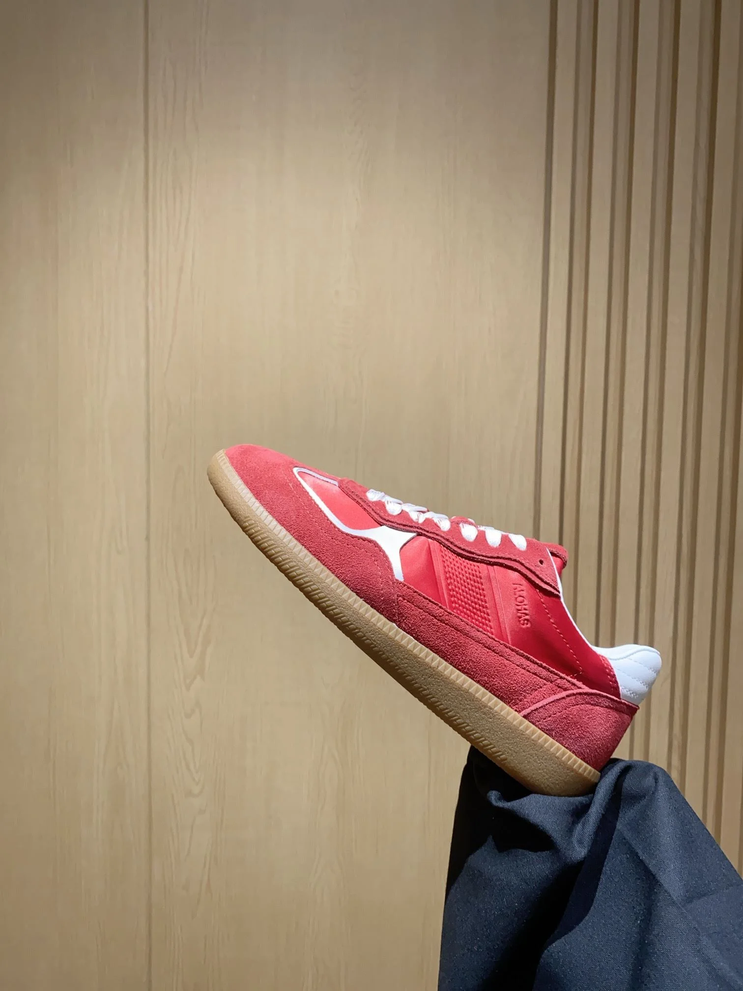 Factory-made Alohas Shoes
