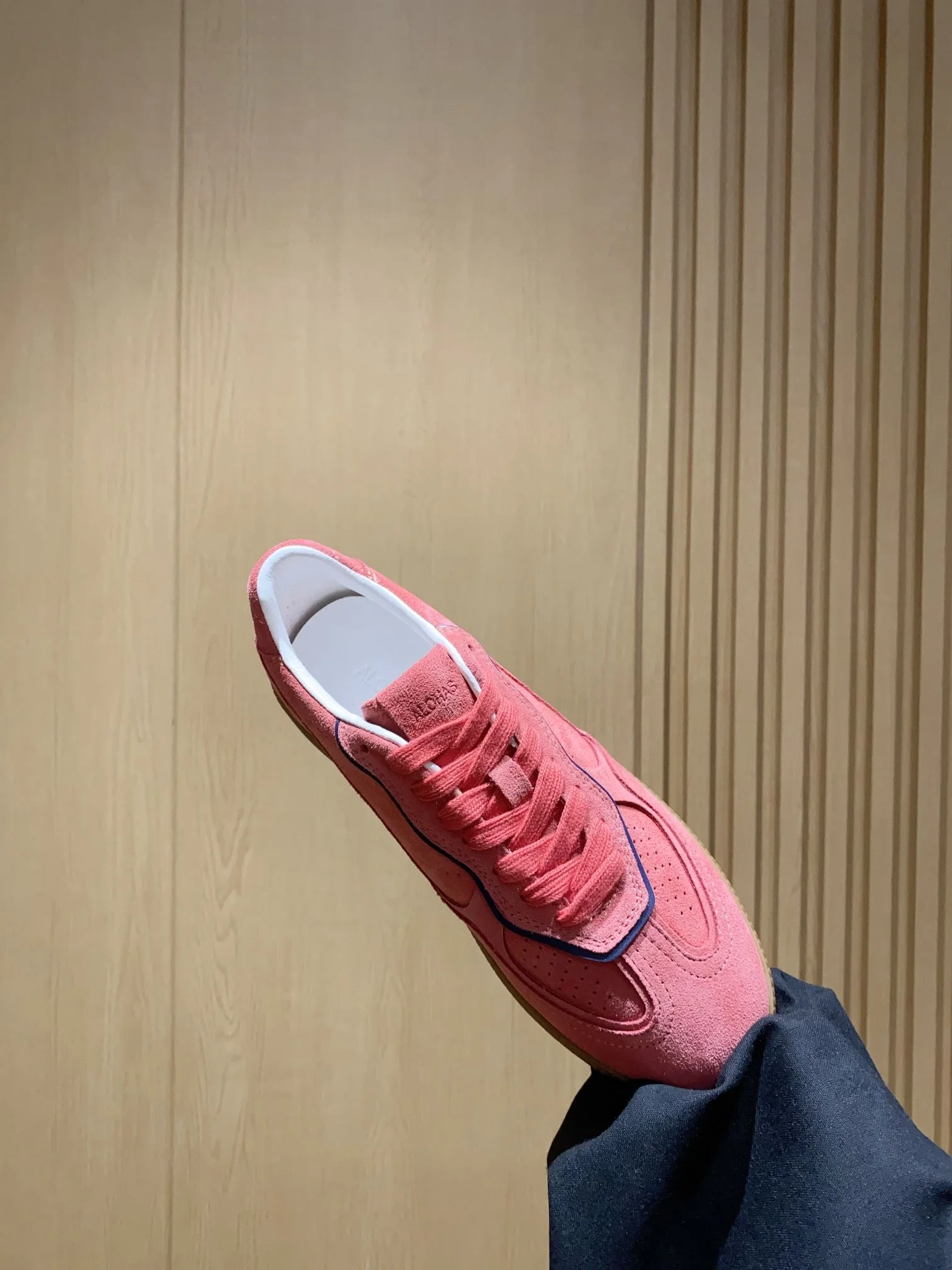 Precise copy Alohas Shoes