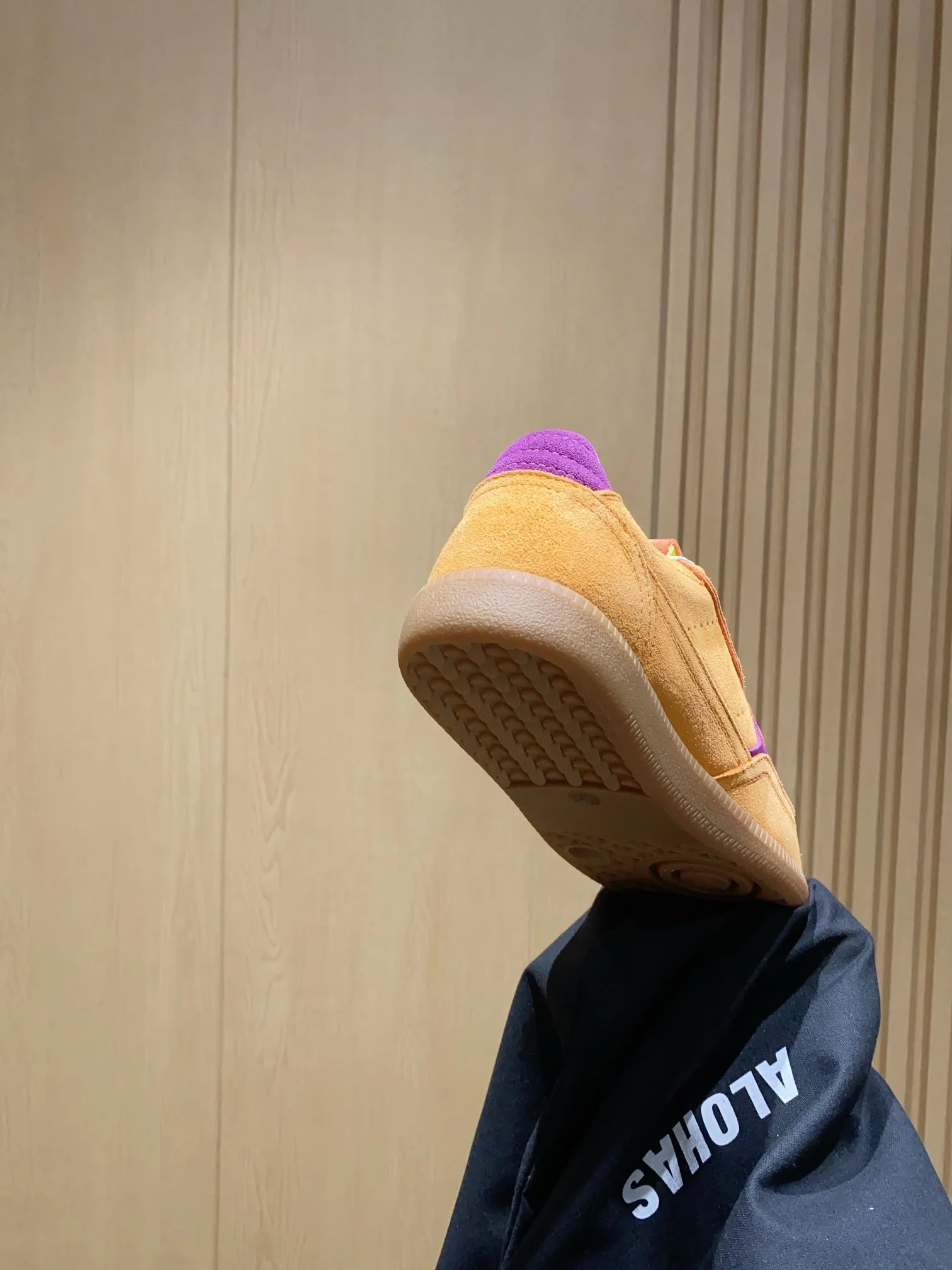 High fidelity Alohas Shoes