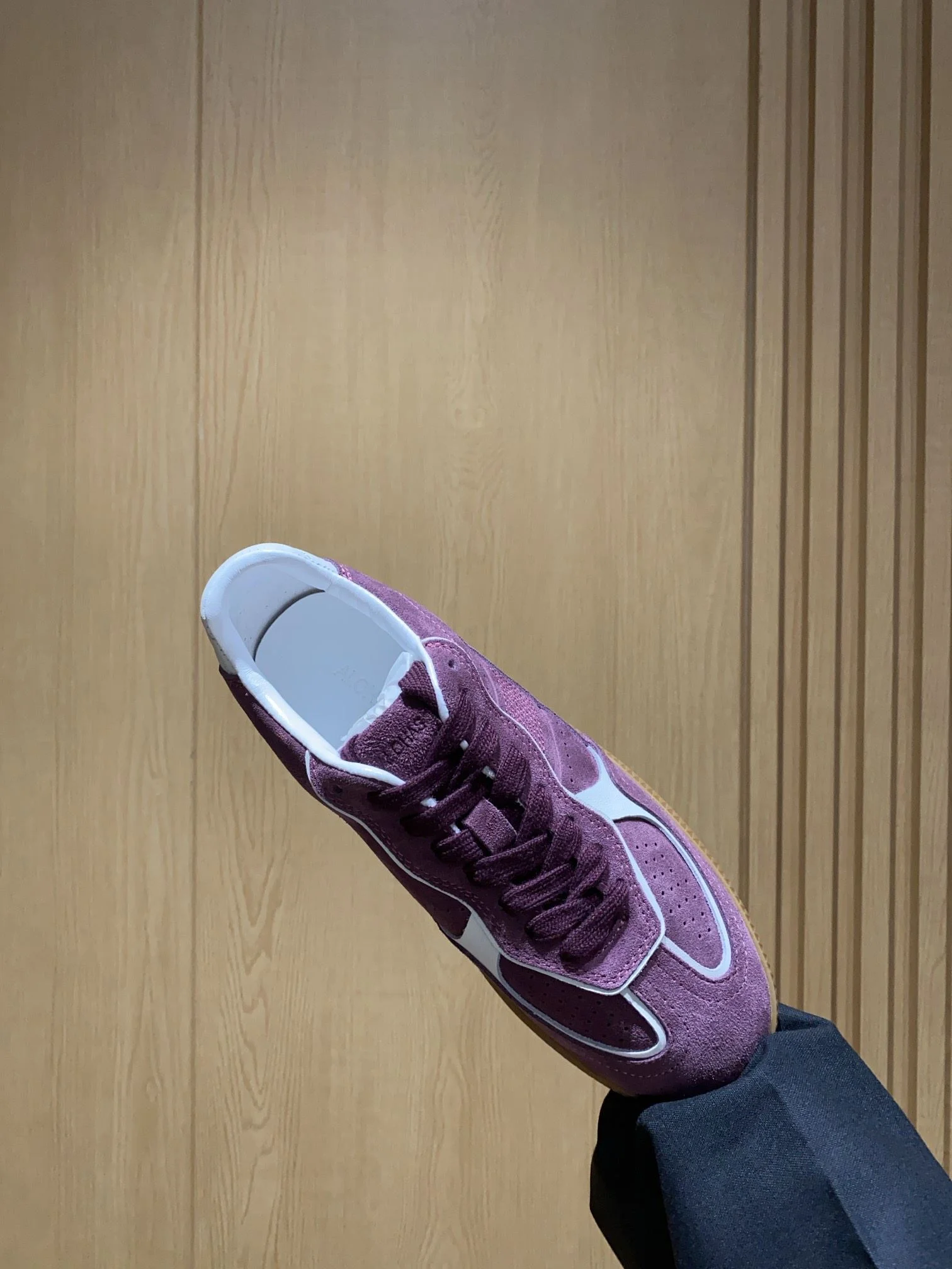 Top mirror Alohas Shoes