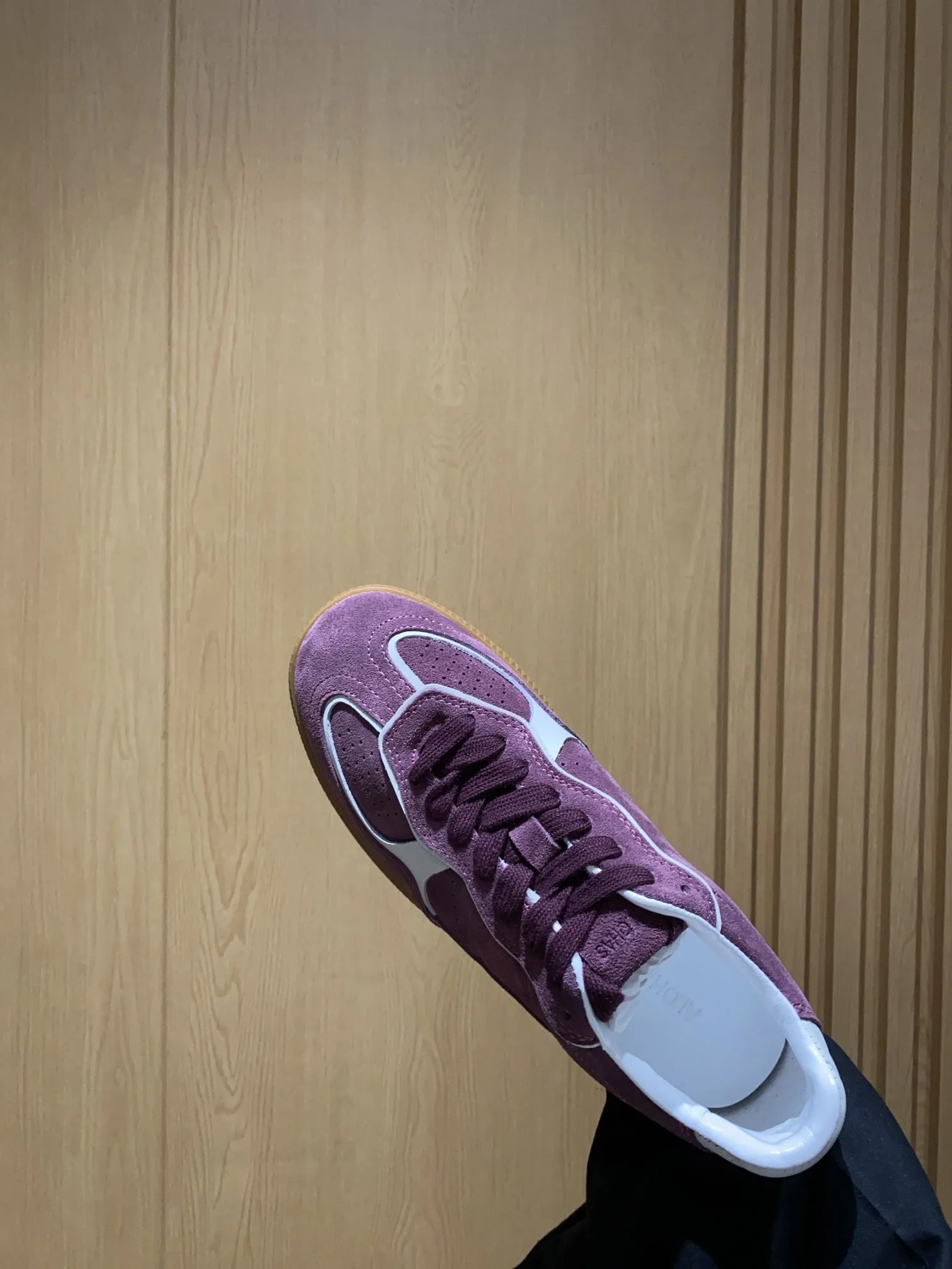 Top mirror Alohas Shoes