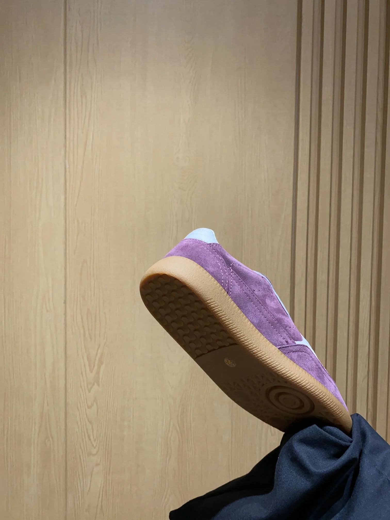 Top mirror Alohas Shoes