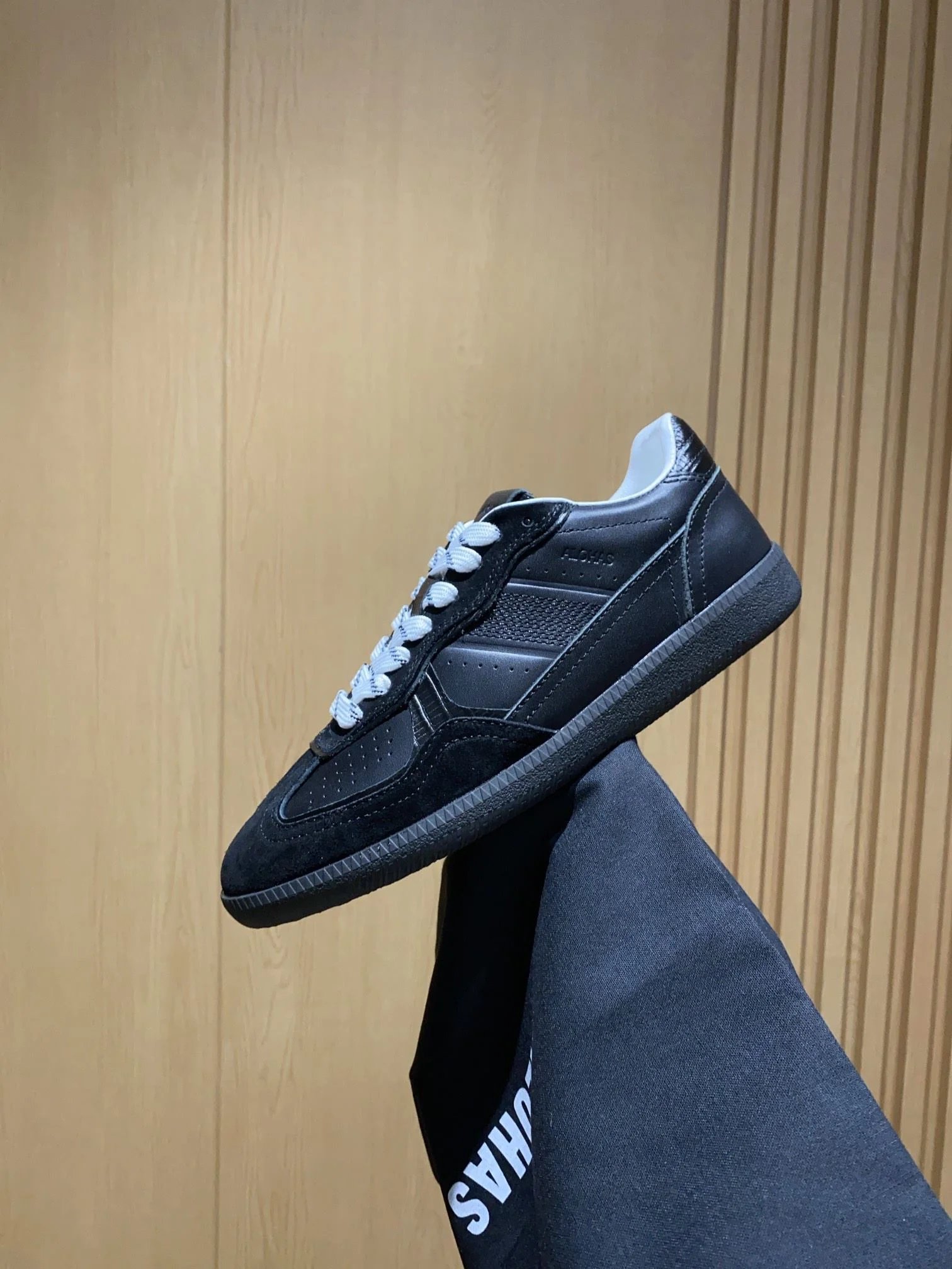 Mirror quality Alohas Shoes