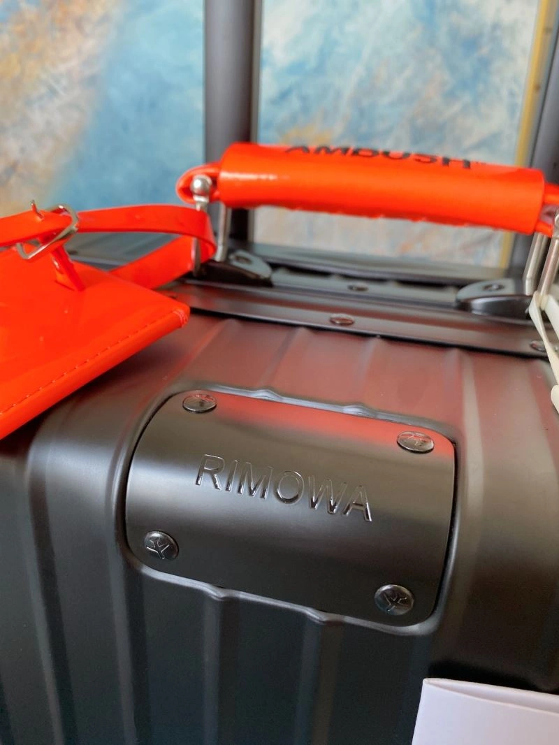 Accurate model Ambush x Rimowa Suitcase