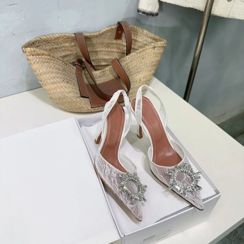 Top match Amina Muaddi Sandals