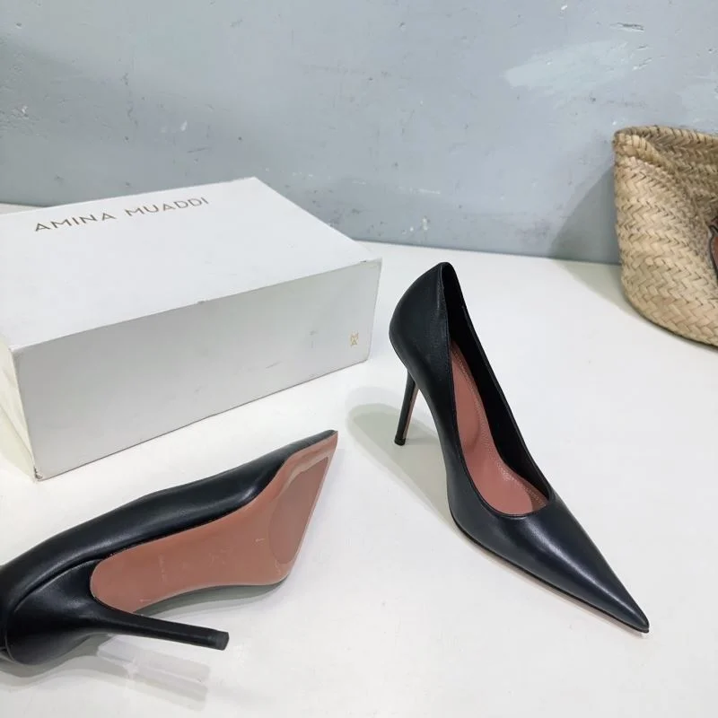 Accurate model Amina Muaddi Shoes