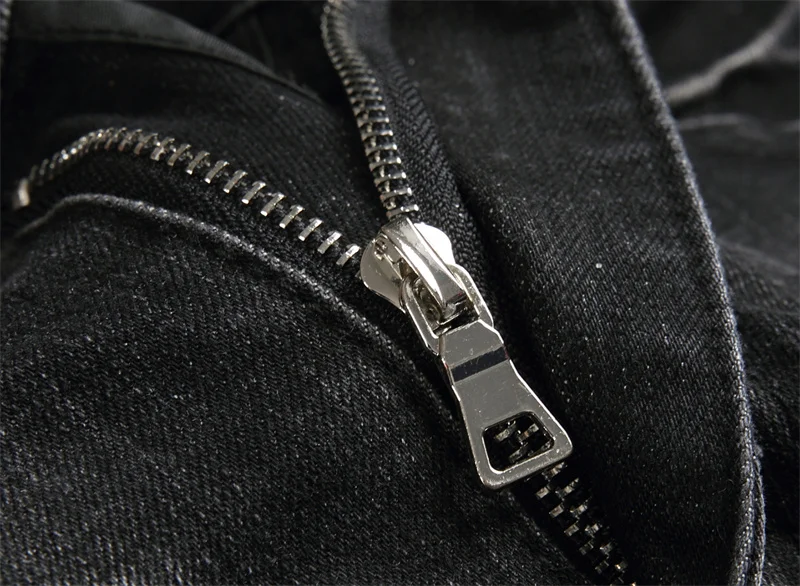 Cut-rate Amiri Jeans