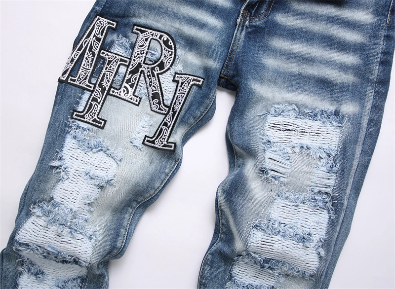 Accurate model Amiri Jeans
