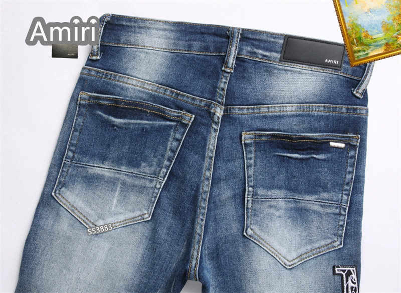 Accurate model Amiri Jeans