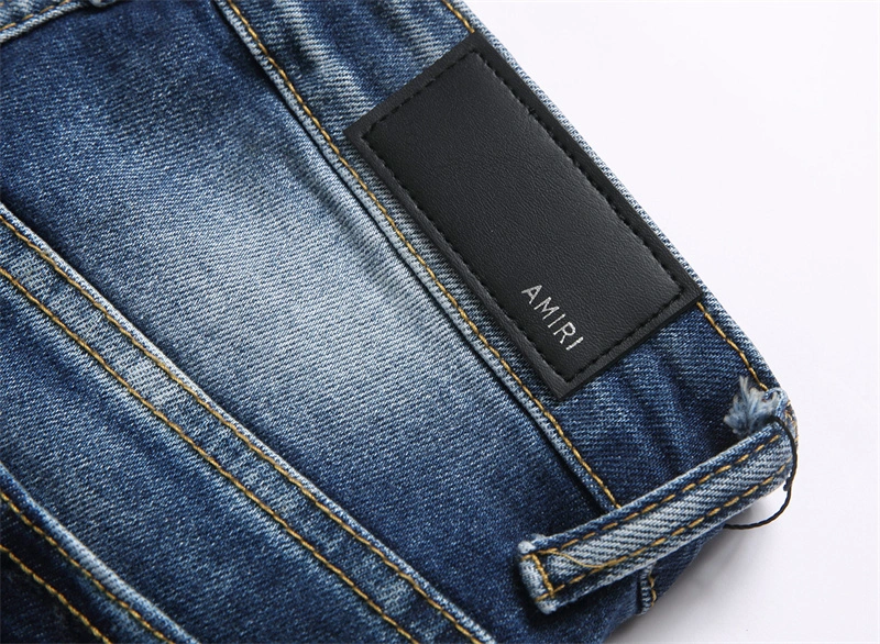 Accurate model Amiri Jeans