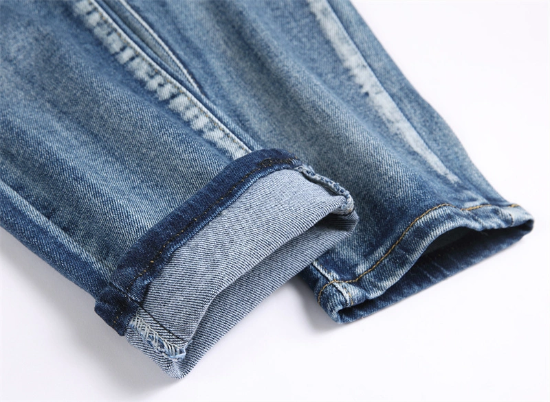 Accurate model Amiri Jeans