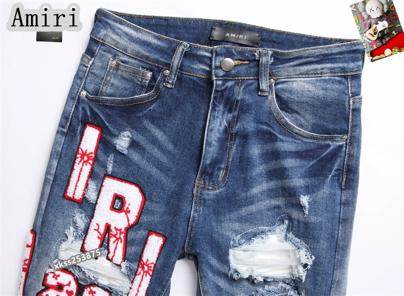 Low-cost Amiri Jeans