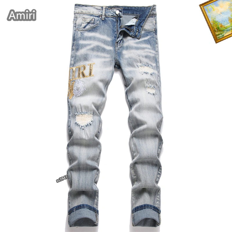 Accurate model Amiri Jeans