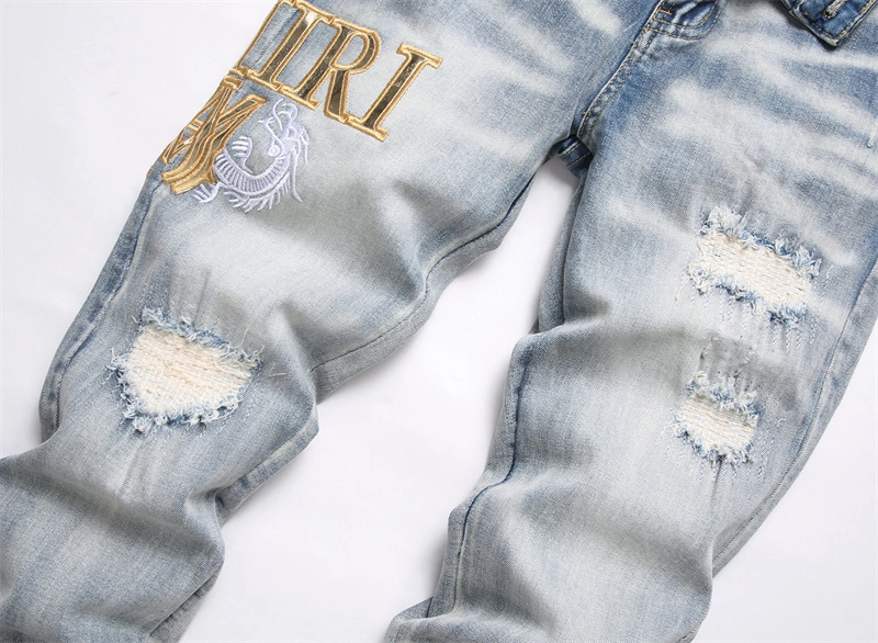Accurate model Amiri Jeans