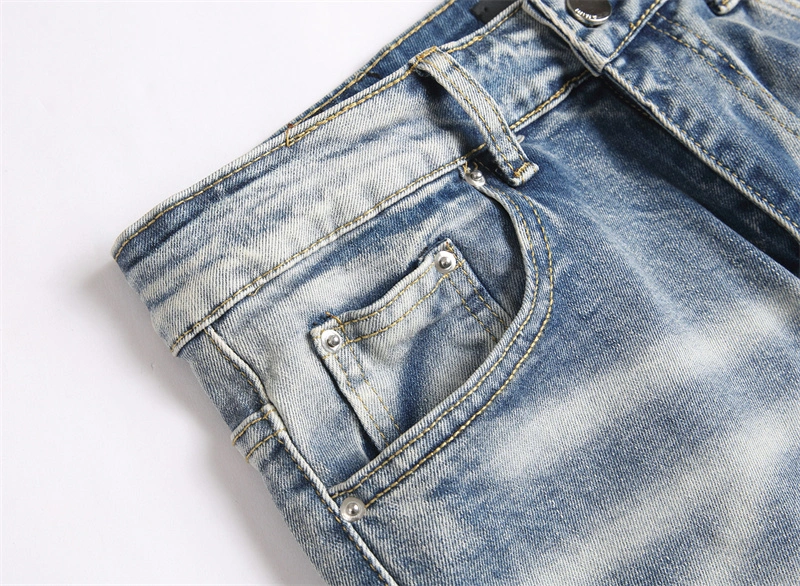 Accurate model Amiri Jeans