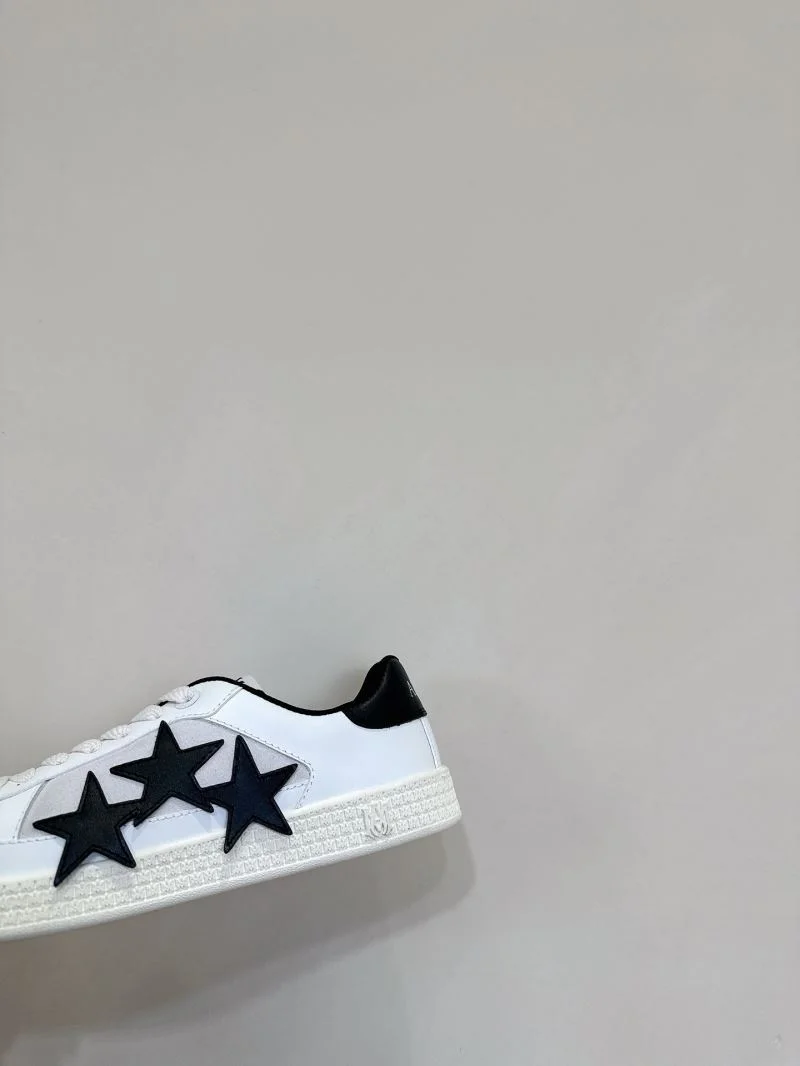 Accurate model Amiri Shoes
